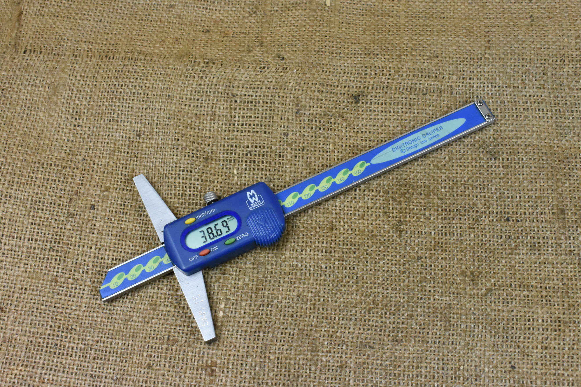 Moore Wright 0-150mm Digitronic Depth Vernier 80209799 - G&M Tools