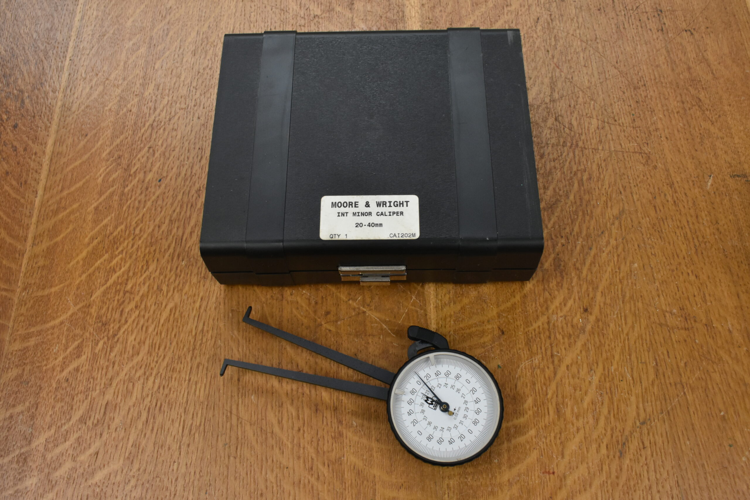 Moore & Wright 20-40mm Internal Minor Caliper, 0.02mm Divisions. - G&M ...