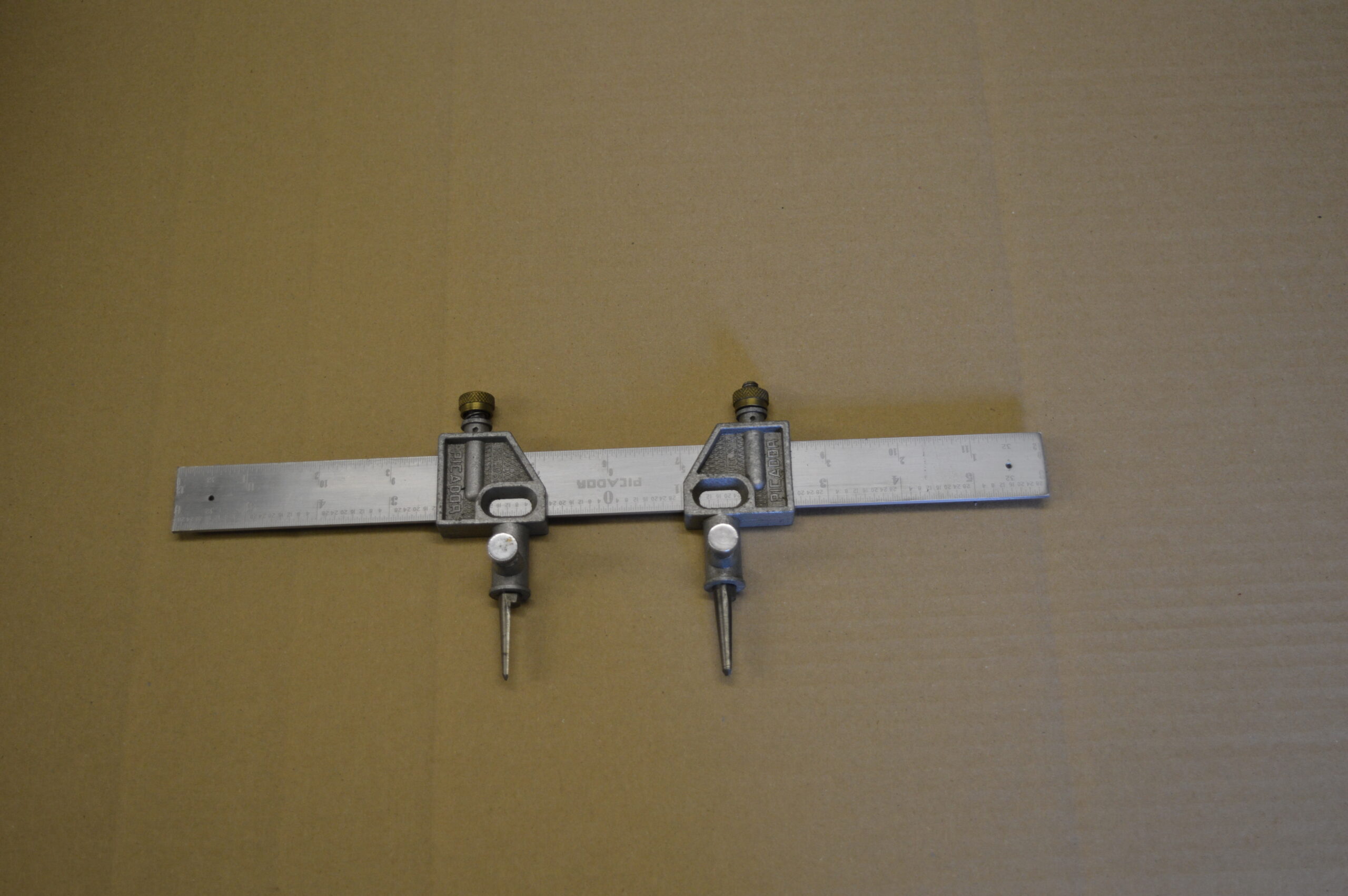 Pair Picador Fig No 375 Trammel Heads on 12" Rule Bar, 80215926 - G&M Tools