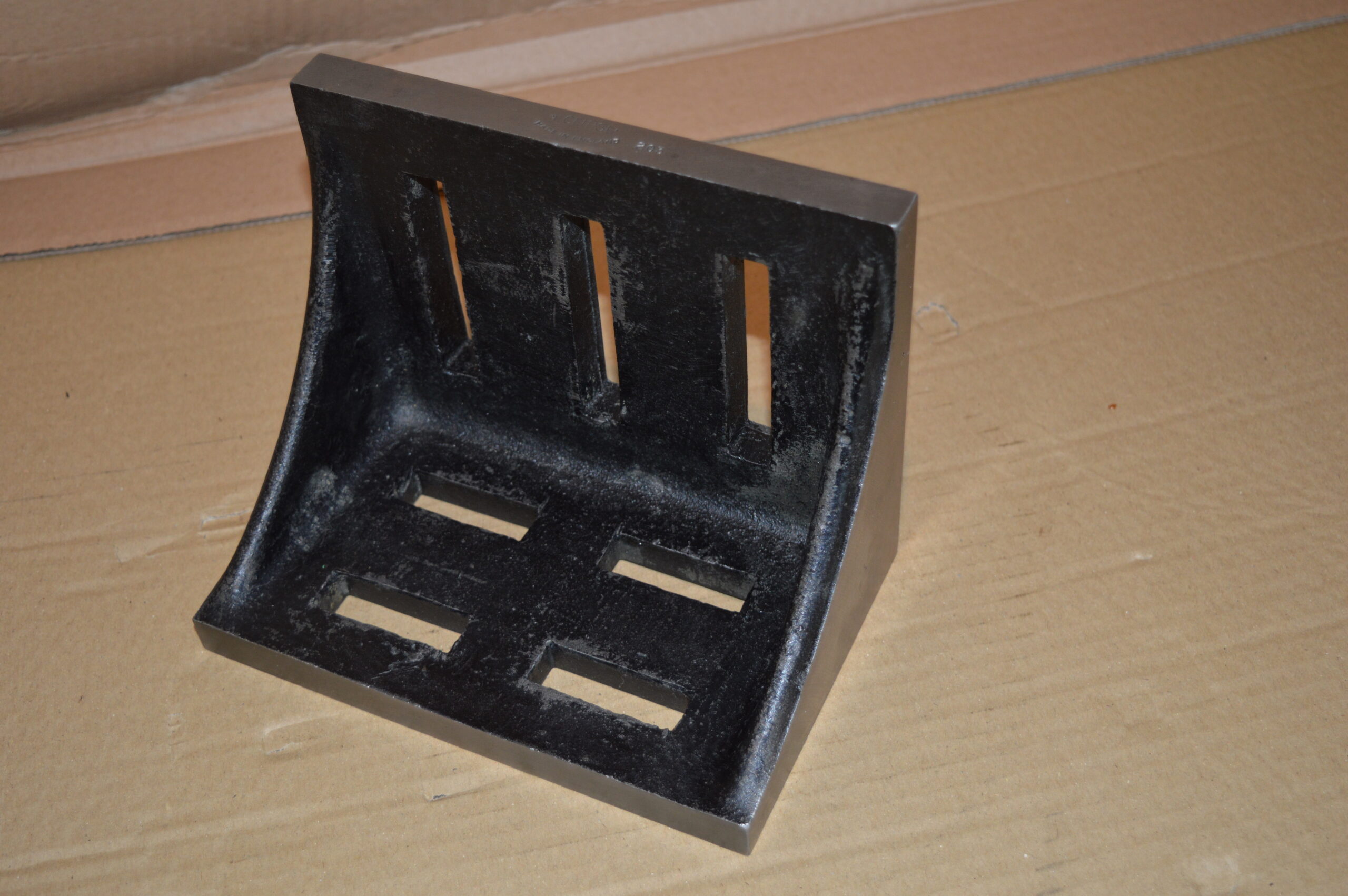 Eclipse No 203 Cast Iron Webbed Angle Plate, 7" x 5 1/2" x 4 1/2 ...